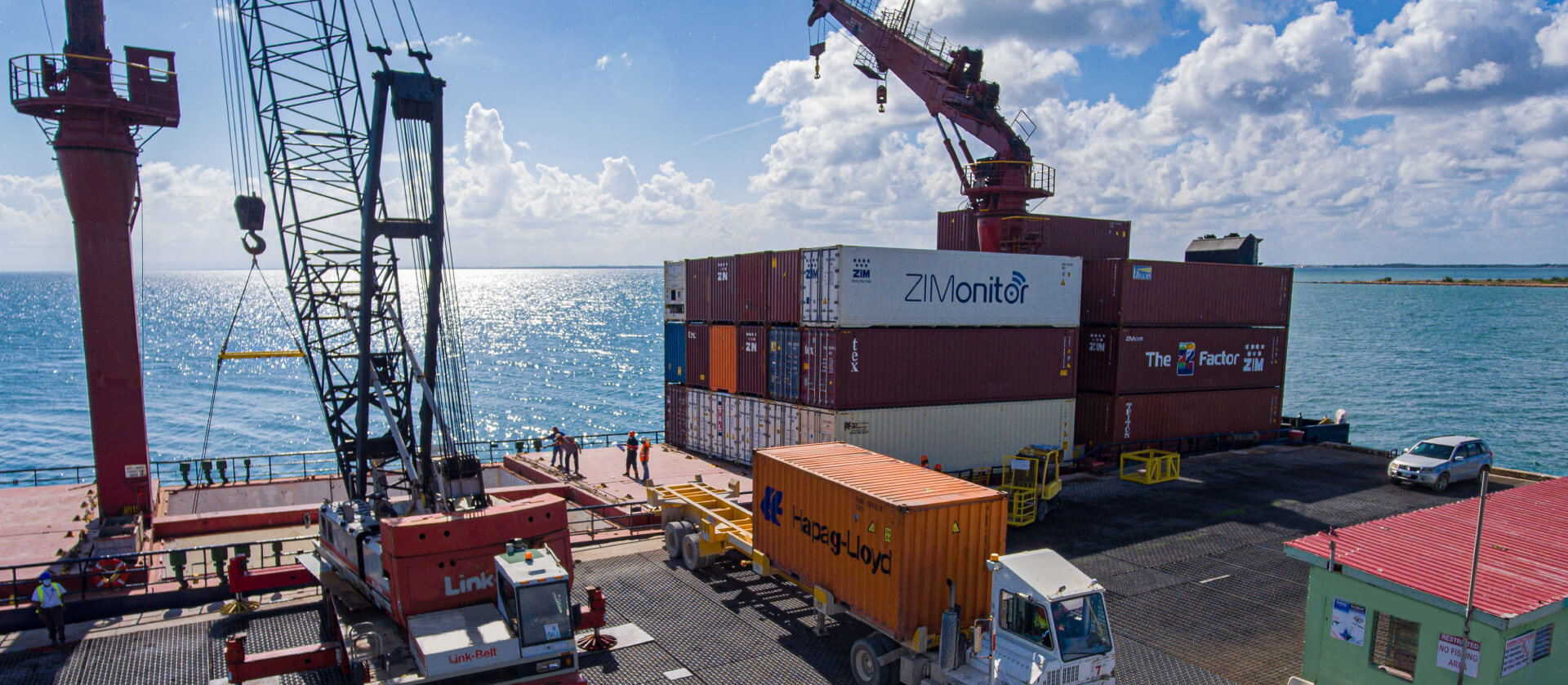 Truck Plunges into Sea at the Port of Belize 事发中美洲重要港口！沉海事故！ | E-PORTS